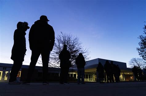 Commentary An Embarrassing Failure For Election Pollsters Chicago