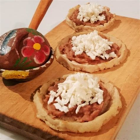 Sopes Mexicanos De Frijoles Mexican Sopes