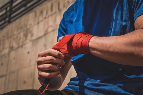 How To Treat Common Football Injuries Sterosport