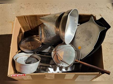 Vintage Metal Kitchenware And More Lw Benton Company Inc