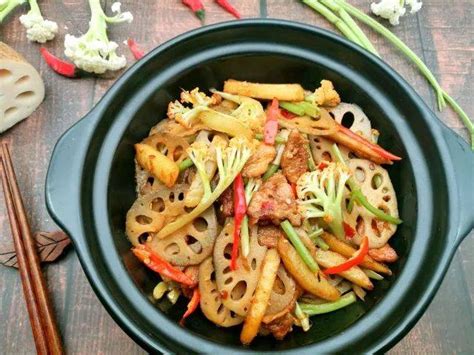素食菜谱一锅香 豆瓣 花菜 花生