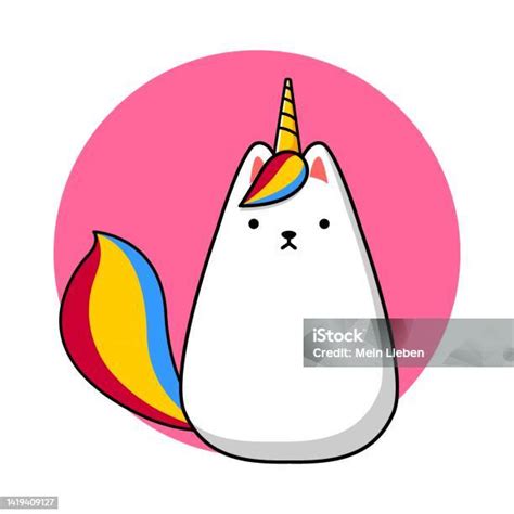 유니콘의 뿔과 꼬리가있는 흰 고양이의 만화 이미지 생일 벡터 일러스트 레이 션 가공의 인물에 대한 스톡 벡터 아트 및 기타