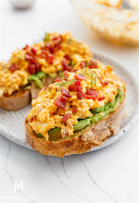 The Most Delicious Avocado Toast With Egg Recipe Munchkin Time