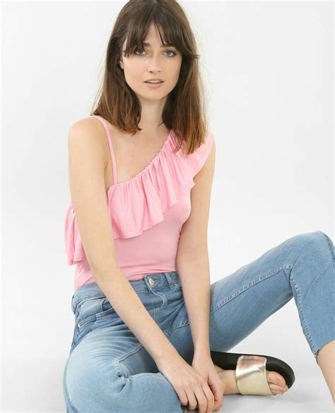 Pin By Vanessa Maria On Moda Fashion Camisole Top Tank Tops