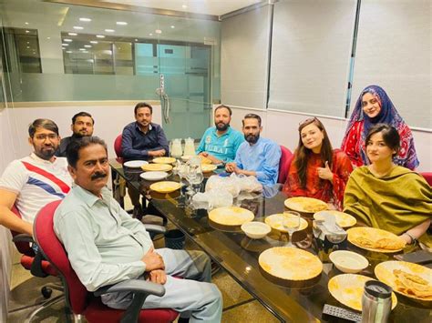 Mahnoor Asad On Linkedin Teambrunch Bonding Success Employeelife