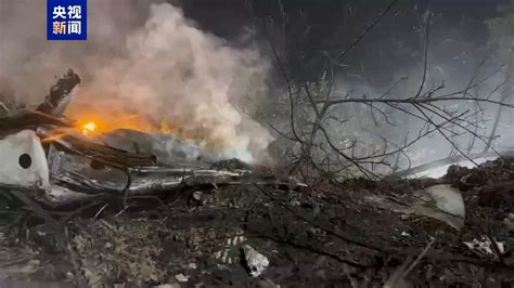 ရှီကျင့်ဖိန်သည် အန္ဒိယ ခရီးသည်တင်လေယာဉ် ပျက်ကျမှုနှင့် ပတ်သက်ပြီး အန္ဒိယ သမ္မတ မုရ်မူနှင့် ဝန်က