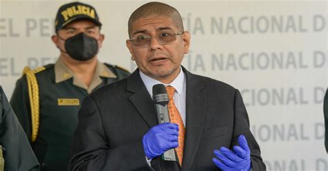 Tras Fuga De Juan Silva Dimitri Senmache Es Censurado Pata Amarilla