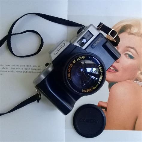 Câmera Antiga Analógica 2000n Produto Vintage E Retro Yashica Usado