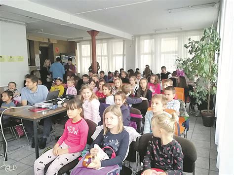 Suze I Osmesi Uz Mrava Miku Vesti Online