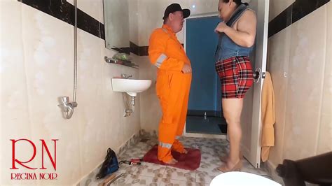 Housewife Without Panties Seduces Plumber S1 Regina Noir Eporner