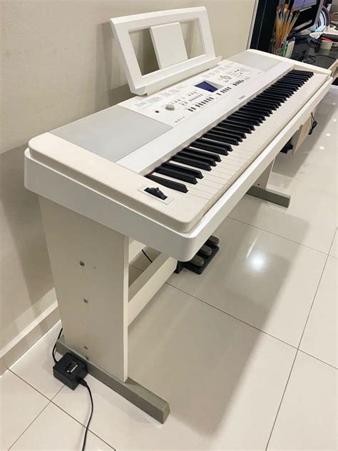 Yamaha Digital Piano Portable Grand DGX Hobbies Toys Music Media Musical