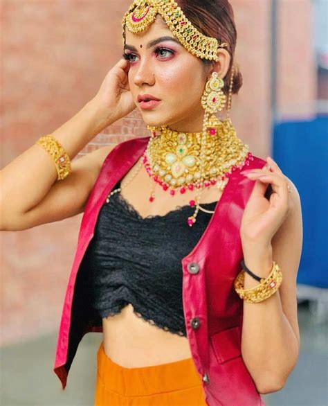 Mindy Collins Top 10 Most Beautiful And Hottest Girls From Bangladesh