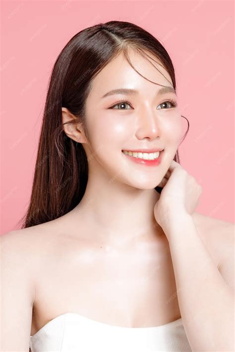 Premium Photo Young Asian Woman Long Hair With Natural Makeup On Face