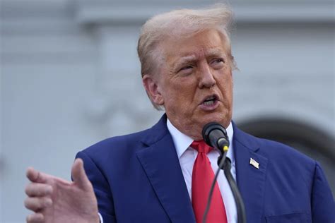 Trump Blasts Tim Walz Over Ties To Muslim Cleric Who Shared Pro Hitler