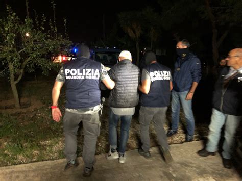 Mafia Affari Col Riciclo Della Plastica 15 Arresti A Vittoria
