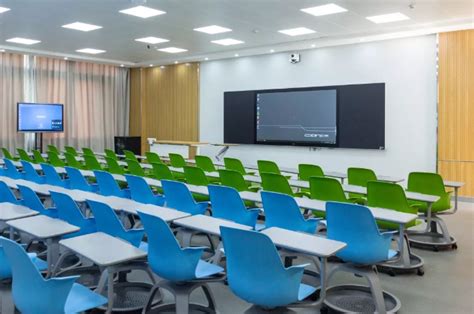 震美案例 郑州大学智慧教室 郑州震旦 河南震旦 震旦家具—河南新震美家具有限公司