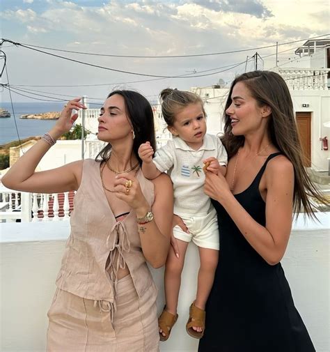 Bensu Soral ~ Hande Soral Actresses Poses Actors And Actresses