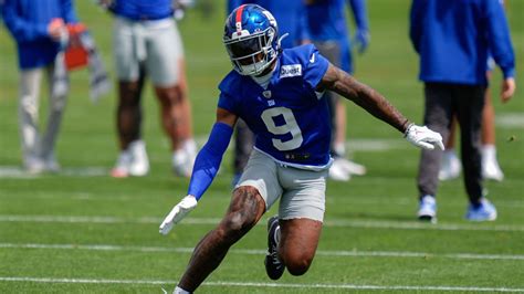 Download Malik Nabers Football Training Wallpaper