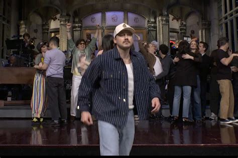 Snl Mocks Morgan Wallens Abrupt Walk Off Twice In New Episode
