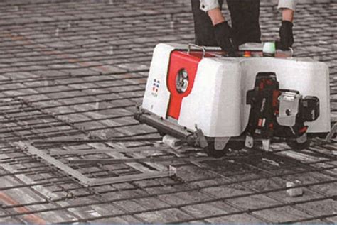 協働型鉄筋結束ロボット／建ロボテック株式会社｜ロボット｜機械・ロボット｜製品情報｜新製品情報｜日刊工業新聞社