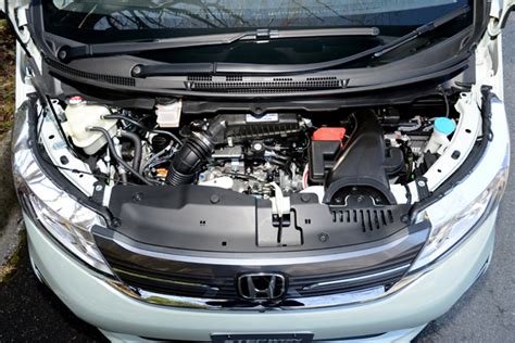 ホンダ、5代目となる新型「ステップワゴン」を発売 ～驚きのリアドア“わくわくゲート”登場～【業界先取り】業界ニュース・自動車ニュース2025