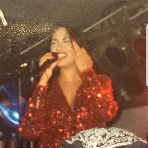Pin By Molly Angela On La Reyna Selena Qp Selena Quintanilla Selena