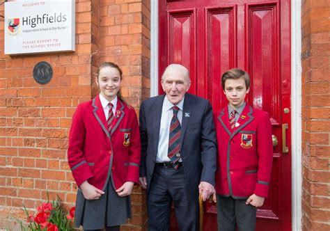Highfields School Newark Celebrate Squadron Leader George ‘johnny