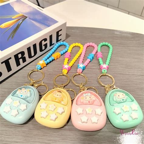 โยซันรุย] การ์ตูนน่ารักมือถือมินิเกมคอนโซลพวงกุญแจสาวกระเป๋านักเรียนจี้