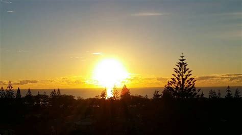 ВОСХИТИТЕЛЬНЫЙ ВОСХОД Солнца над Тихим Океаном Sunrise Over The Pacific