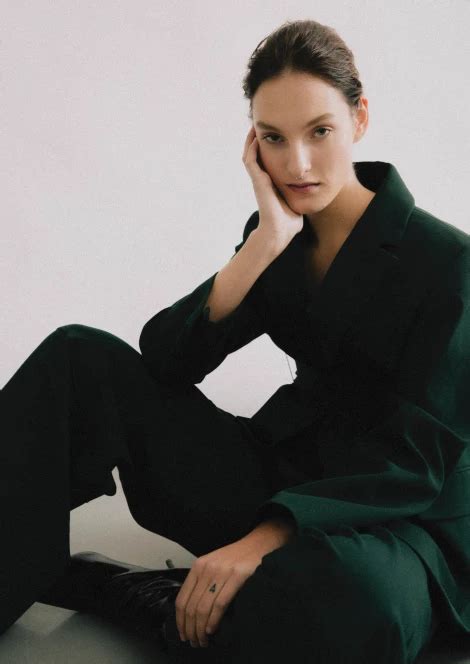 Petra V Fashion Model Management Srl Petra V Fashion Model Management Srl