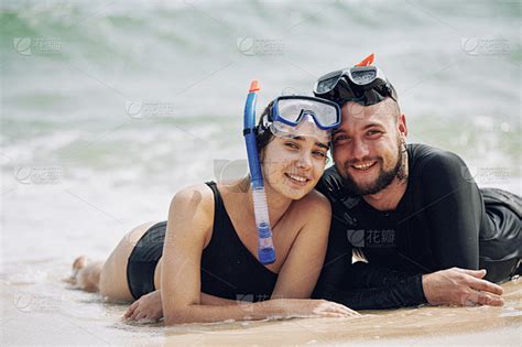在海滩上度过暑假