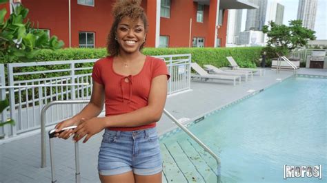 Hot Girl Milu Blaze Serving A Big Pov Dick 11 Photos