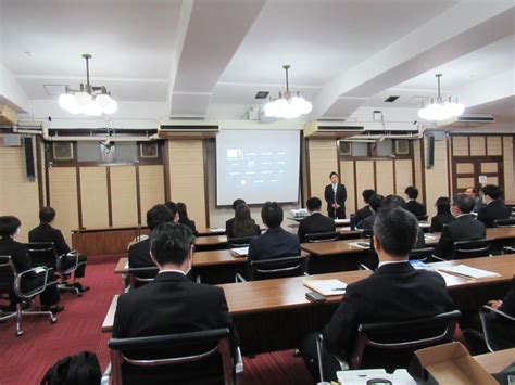 技術職員の「高度専門人財養成」に向けて 令和5年度「tcカレッジ」に本学技術職員が参加 国立大学法人 岡山大学