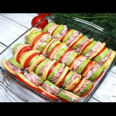 2 тиквички 2 домата 2 картофа и малко кайма нищо продукти а правят велико ястие ВИДЕО