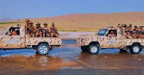 قطعه خاص انتحاری طالبان در قندهار در مرز افغانستان و پاکستان گشت‌زنی