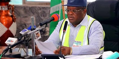 Fg Begins 700 Km Lagos Calabar Coastal Highway Project Nairametrics