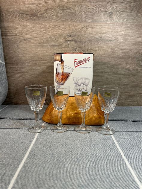 Vintage Luminarc French Flamenco 12cl Elegant Stem Glasses Collectible