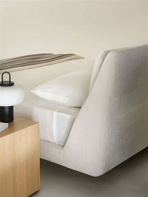 Makura Bed Salone Del Mobile