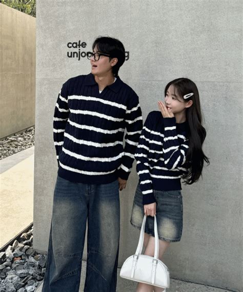 빠른출고🔥 2사이즈세트가능 단가라 커플룩 시밀러룩 남녀공용 스트라이프 하찌 니트 여자 크롭 반집업 봄 가을 겨울 데님 스커트 롱팬츠 세트 오버핏 커플니트 데일리룩 데이트