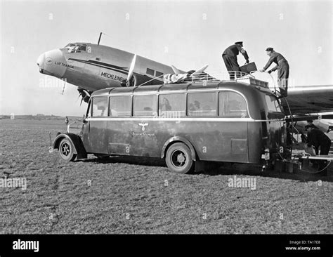 Junkers Ju 90 - was it a bare metel or a paint? - Classic - up to 1968 ...