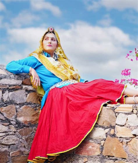 Sapna Choudhary Looks Breathtaking In New Photos Fans Cant Stop Gushing