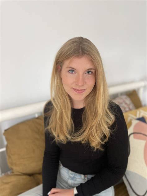 3 Reasons Why You Should Read Dinosaur In My Pocket By Ashleigh Barton And Blithe Fielden