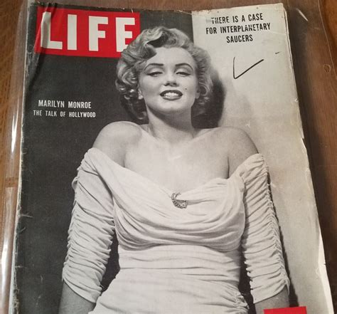 Life Magazine Marilyn Monroe On The Cover April 7 1952 Good With