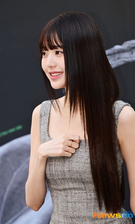 장원영 긴 생머리 미소 인사 포토엔hd 손에 잡히는 뉴스 눈에 보이는 뉴스 뉴스엔