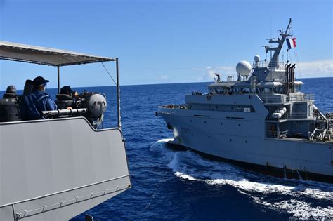 海上自衛隊 自衛艦隊（公式） On Twitter 8月25日～26日、ipd22の護衛艦「きりさめ」は、ニューカレドニア周辺において、仏