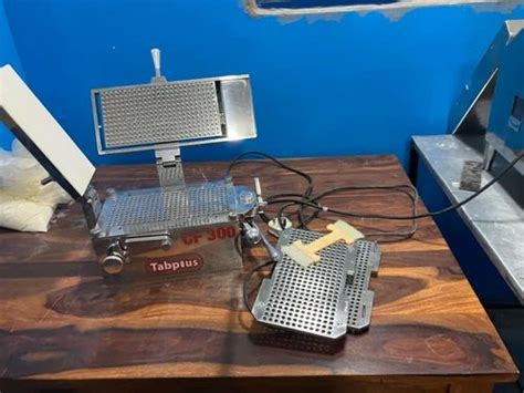 Tamper Proof Capsule Filling Machine For Pharmaceutical Industry Capacity Upto Capsules