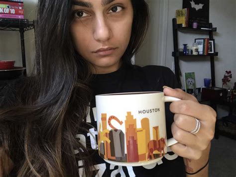 Mia Khalifa LACELEBS CO