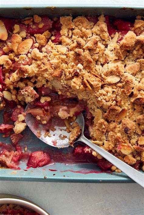 Straight Up Rhubarb Pie Recipe Nyt Cooking
