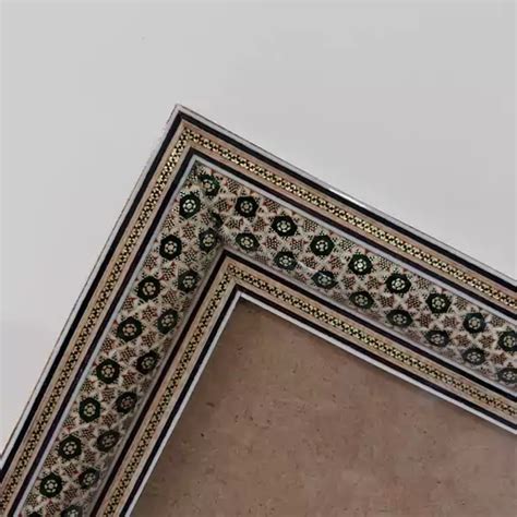خرید و قیمت قاب خاتم کاری نفیس سایز 31 در 38 سانتی متری از غرفه صنایع