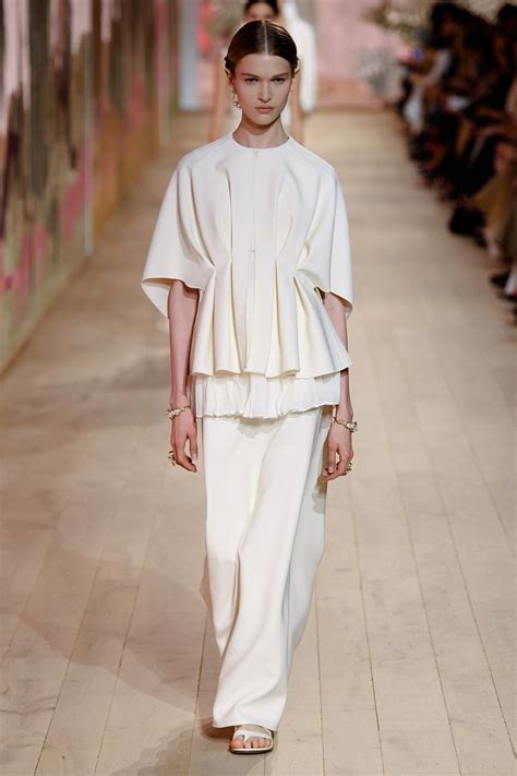 Christian Dior Couture Fall 2023 Photos Artofit